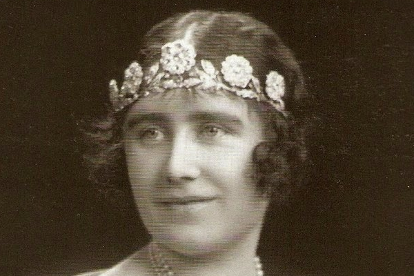 The Strathmore Rose Tiara