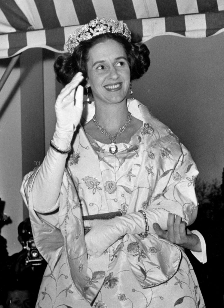 Queen Fabiola’s Brilliant British Visit Aquamarines