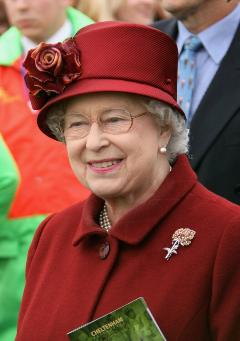 The Queen’s Royal Brooches: The Diamond Years