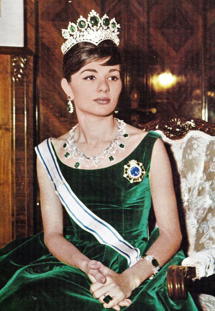 Queen Ena’s Impressive Emerald Pendant Hits the Auction Block
