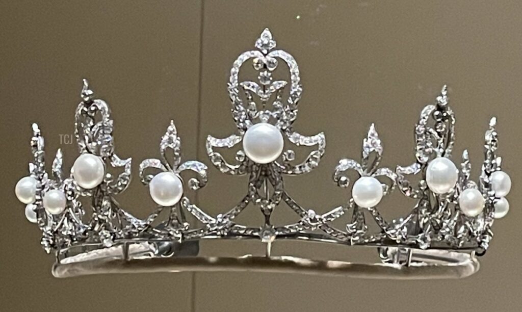 Royal Pearl Tiaras and Treasures on Display in the Middle East