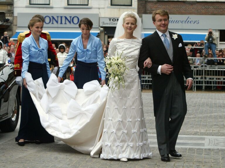 Princess Mabel’s Dazzling Diamond Wedding Tiara—and Avant-Garde Wedding ...