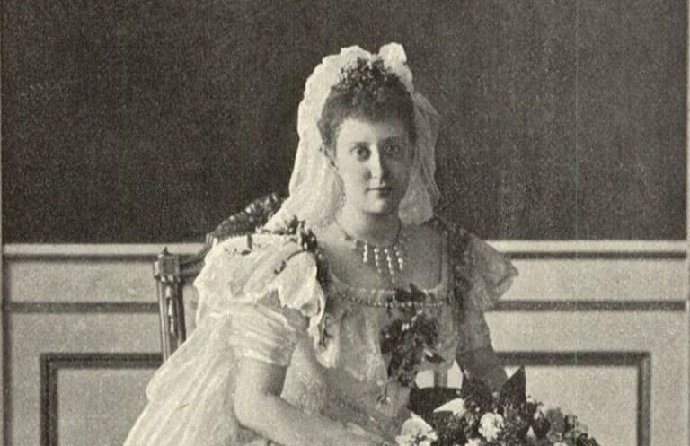 The Dazzling Tiara Legacy of Sweden’s Princess Ingeborg