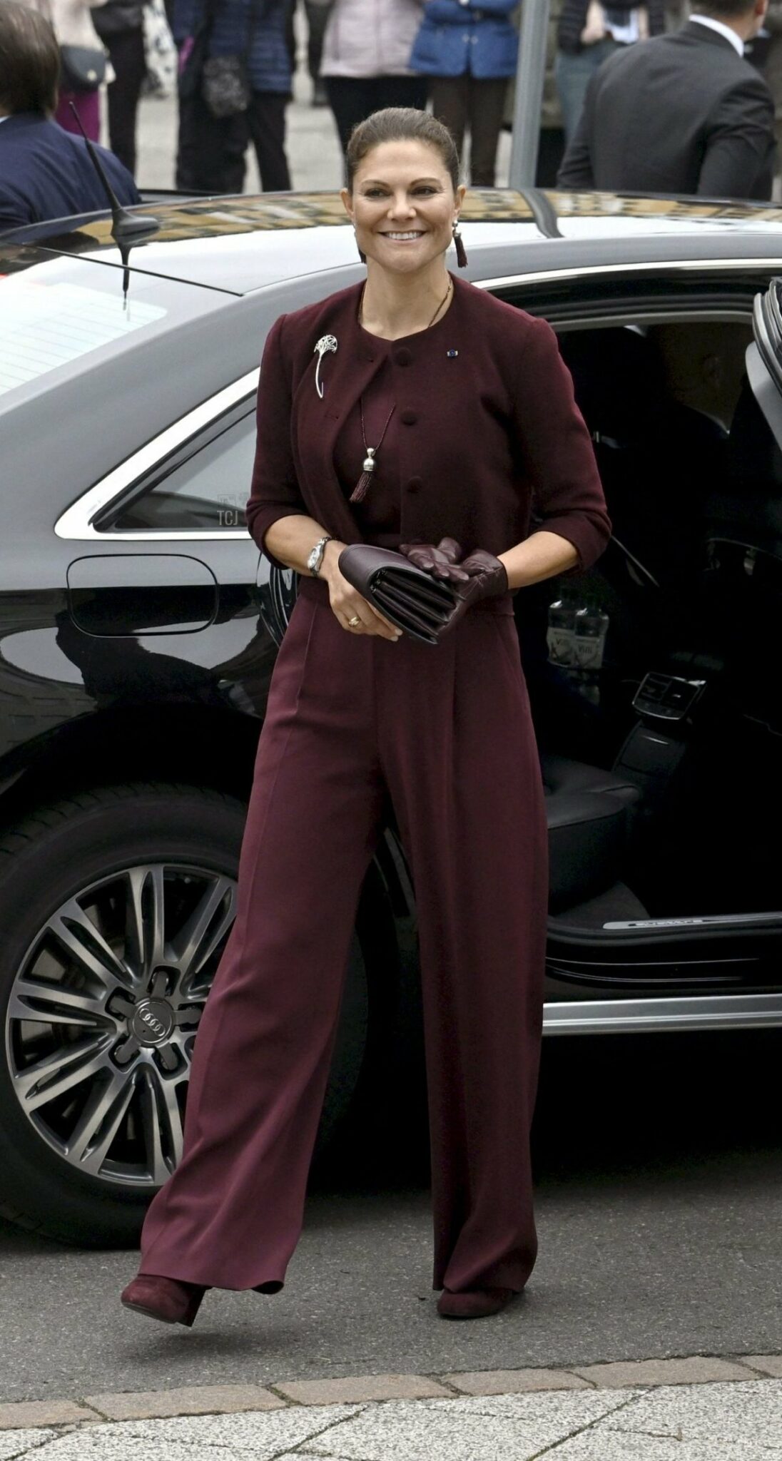 A Dreamy Finnish Brooch for Crown Princess Victoria in Helsinki