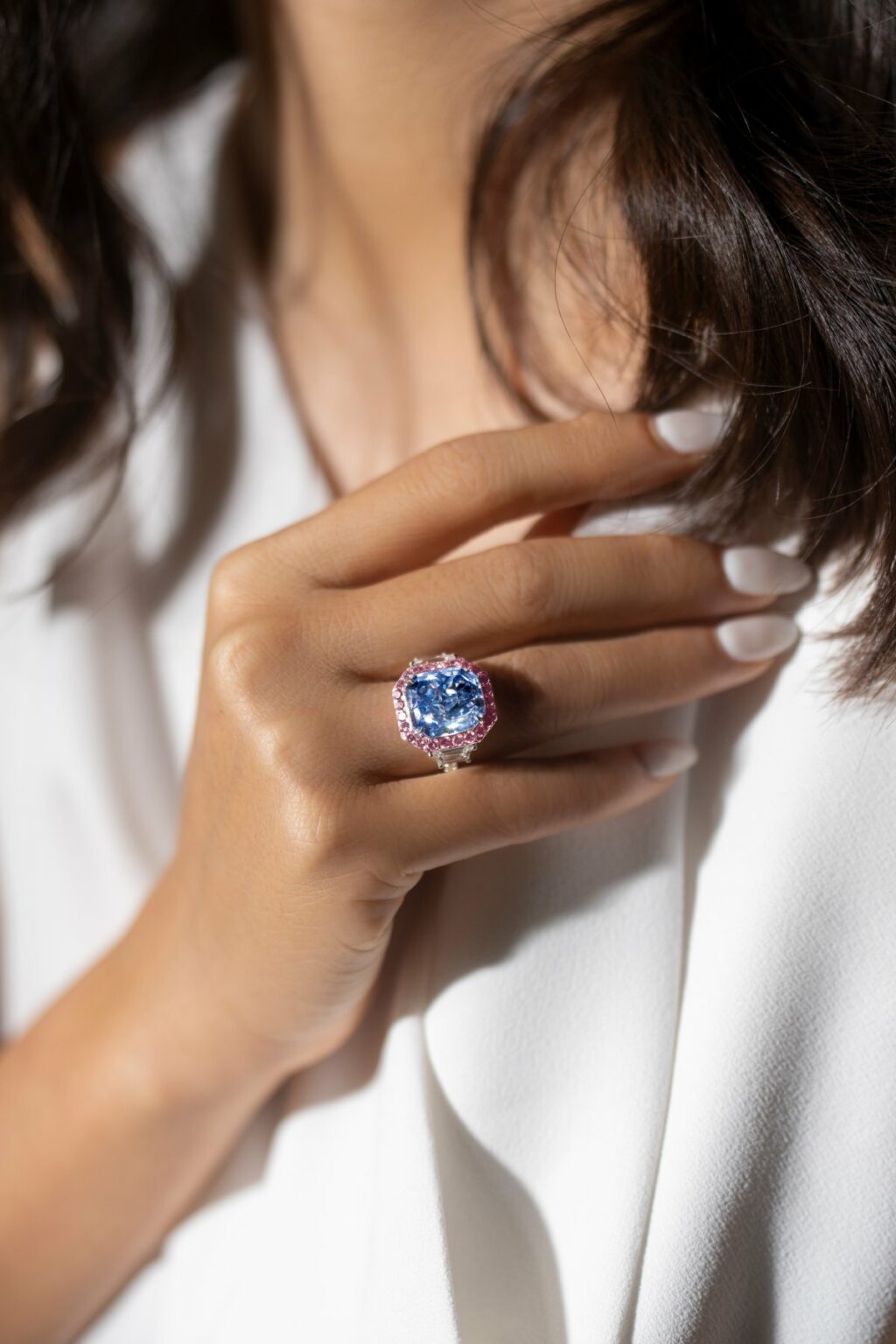 The Infinite Blue Diamond Gleams at Sotheby’s in Hong Kong