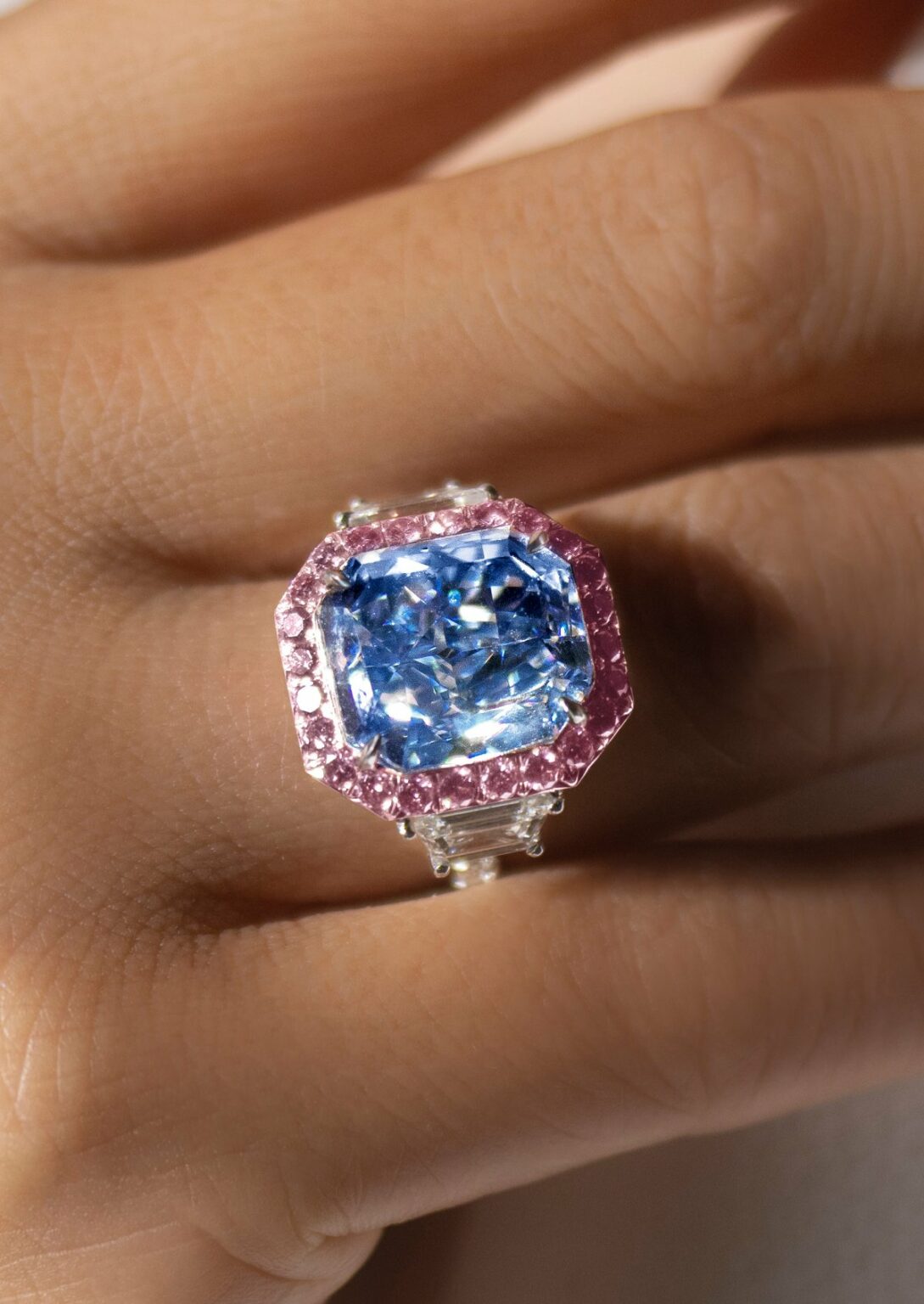 The Infinite Blue Diamond Gleams at Sotheby’s in Hong Kong