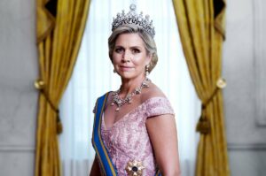 Brilliant New Bejeweled State Portraits of the King and Queen of the ...