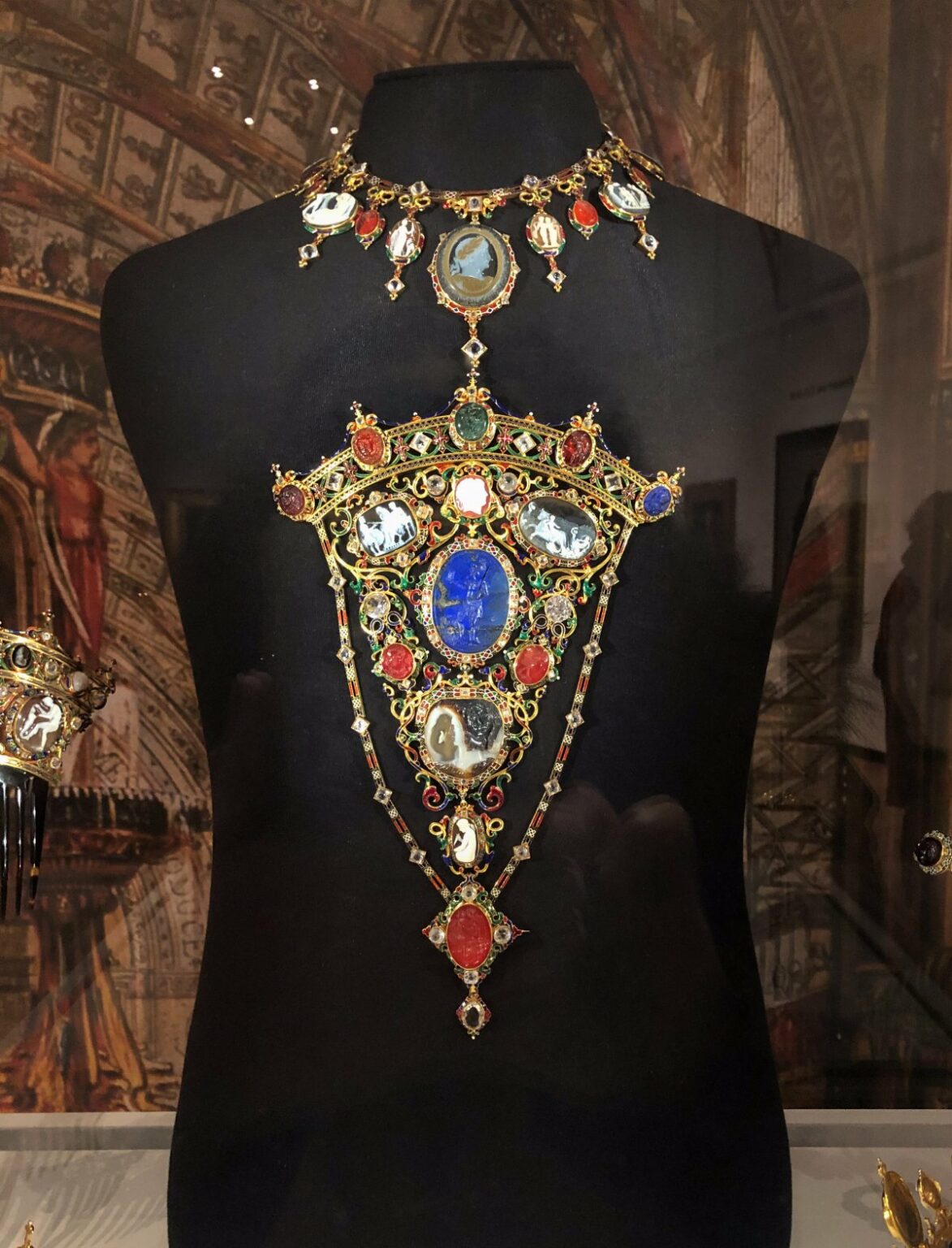 Coronation Cameos and Bejeweled Beetles: The Jewels of Colour ...