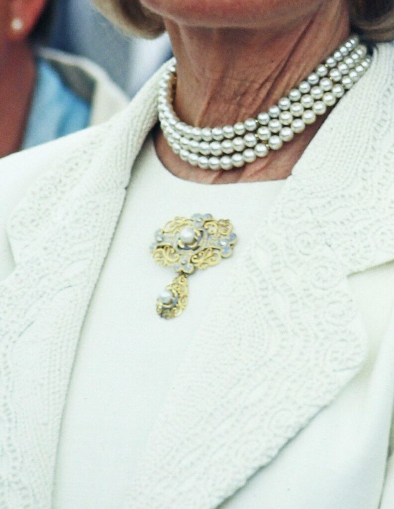 Queen Victoria’s Cross Moline Brooch