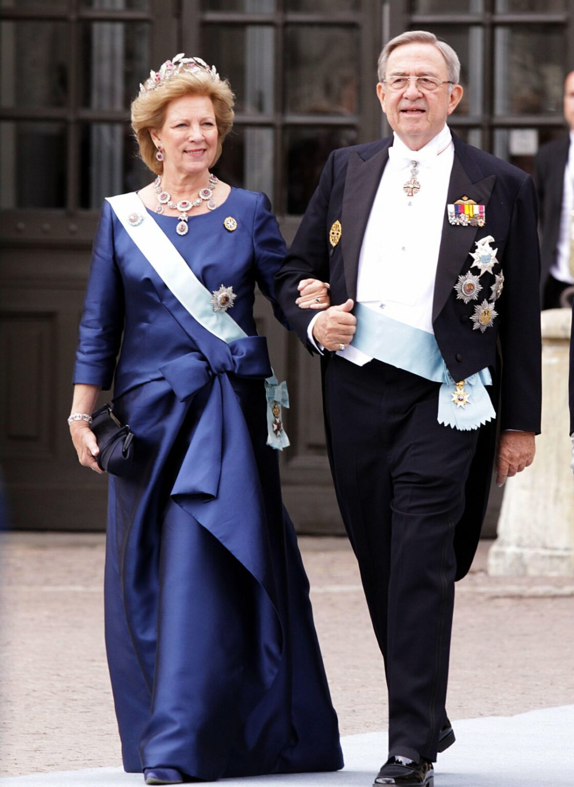 Queen Camilla Wears Queen Elizabeth II’s Cartier Diamonds to Remember ...