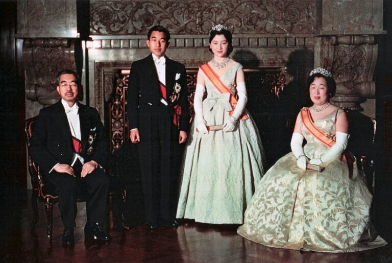 Two Dazzling Tiara Debuts at Buckingham Palace During the Japanese ...