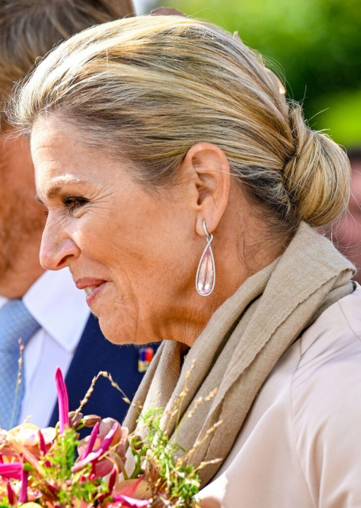 Queen Maxima’s Sparkling Diamonds and Kunzites to Celebrate Liberation