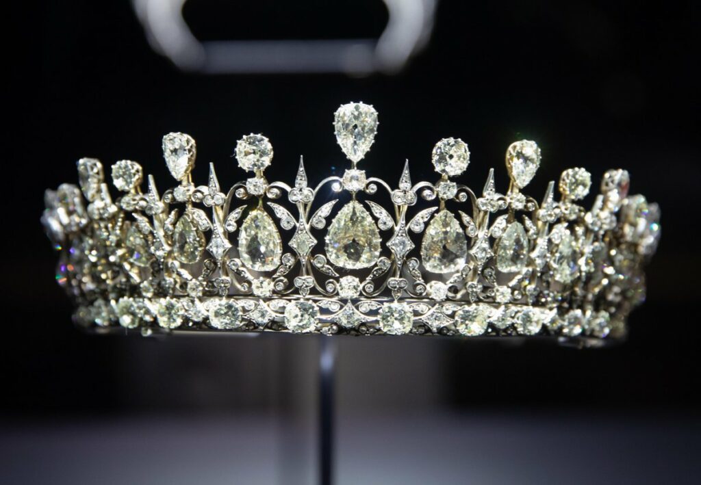 Bonus Reading: The Dazzling Diamonds of Princess Louise, Princess Royal ...