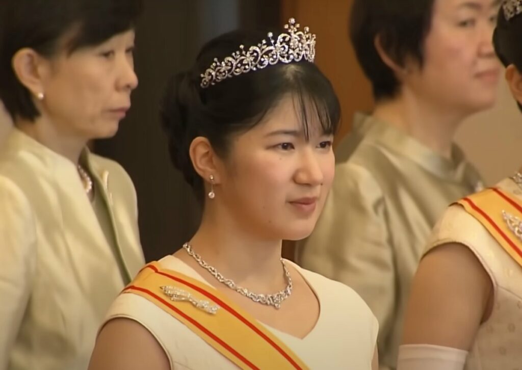 Impressive Imperial Tiaras Ring in the New Year in Japan