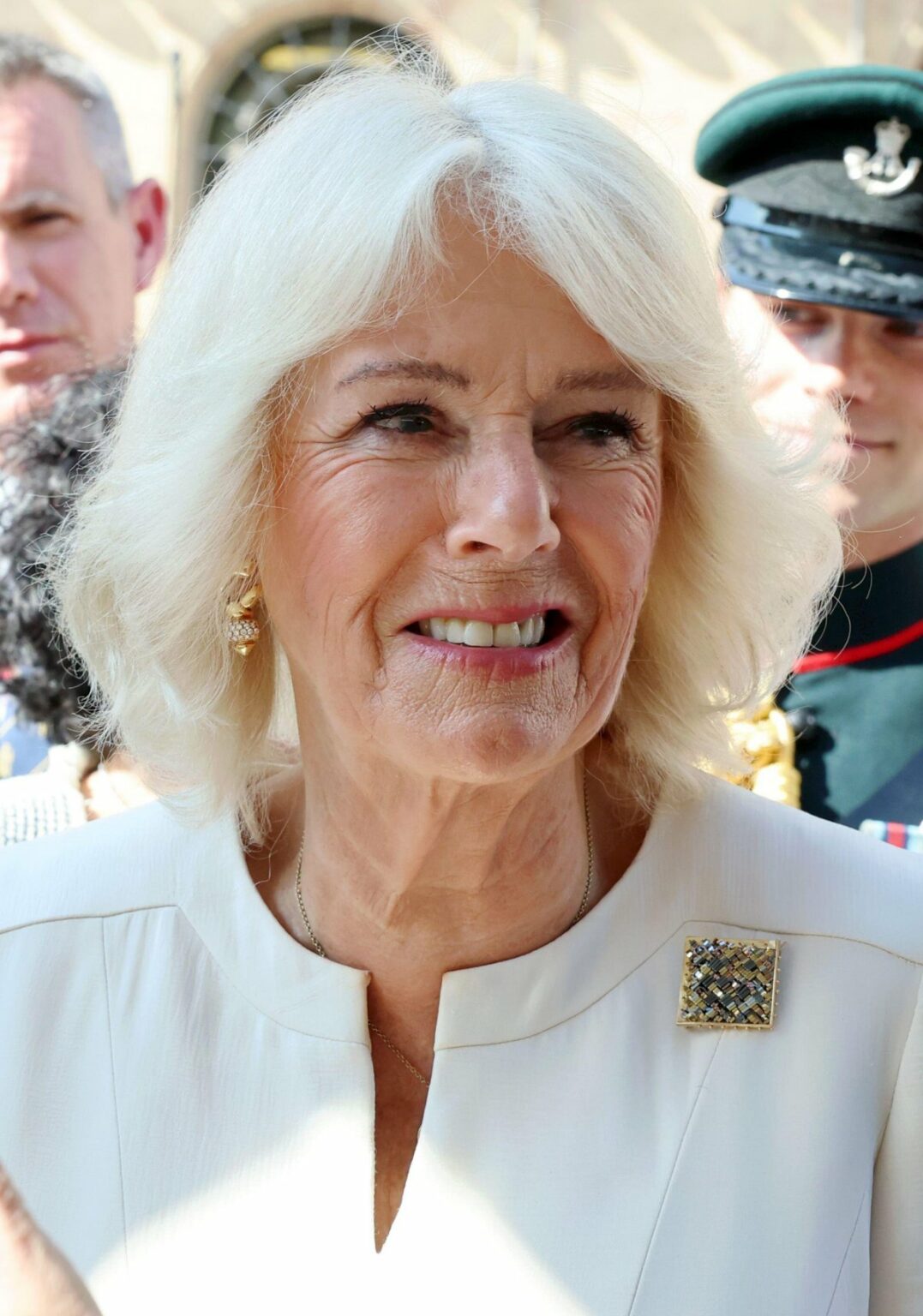 Heirloom Turquoises and Royal Brooches for Queen Camilla in Italy