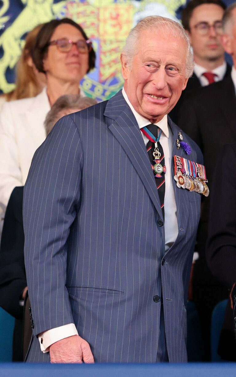 Patriotic Royal Diamonds and Pearls at the VE Day Concert in London