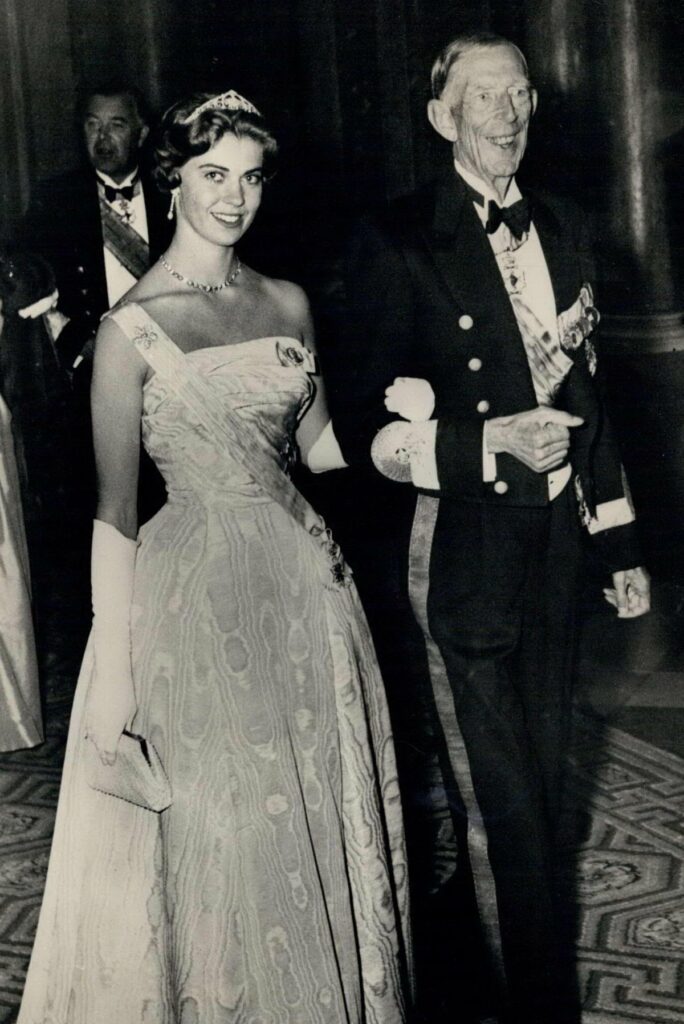 Princess Désirée’s Dainty Diamond Scroll Tiara (with Big Royal History!)