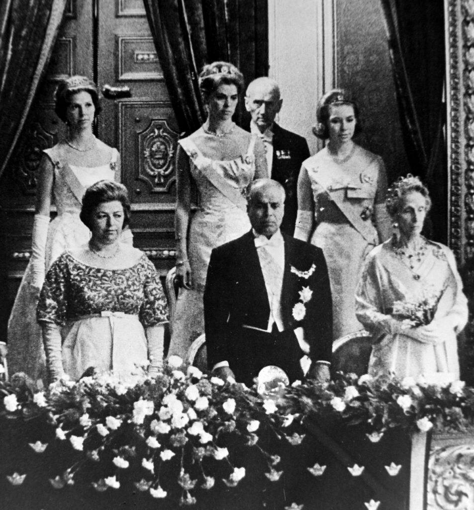 Princess Désirée’s Dainty Diamond Scroll Tiara (with Big Royal History!)